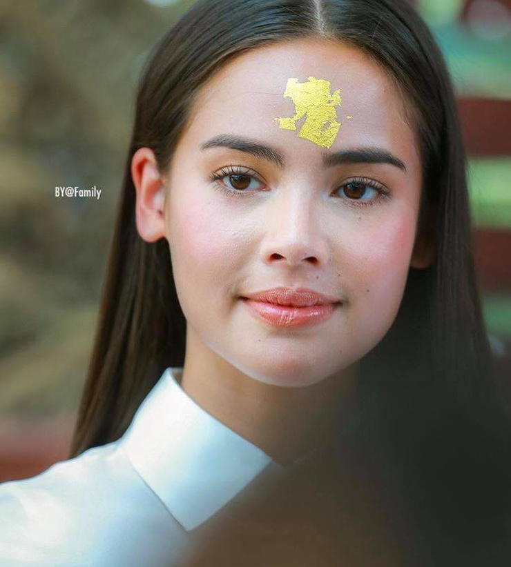 Urassaya Sperbund