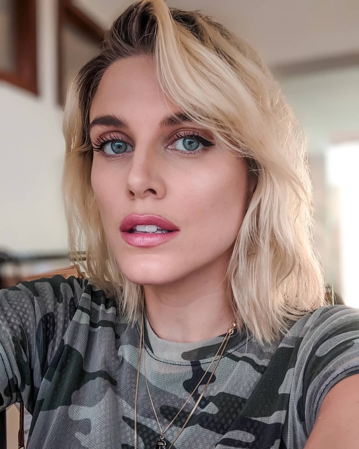 Picture of Ashley James