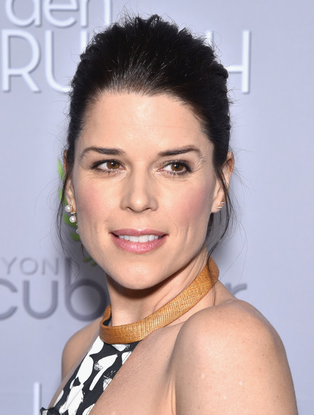 Neve Campbell
