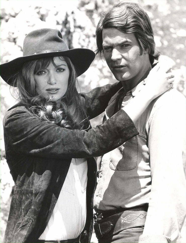 Delia Boccardo, Scott Holden