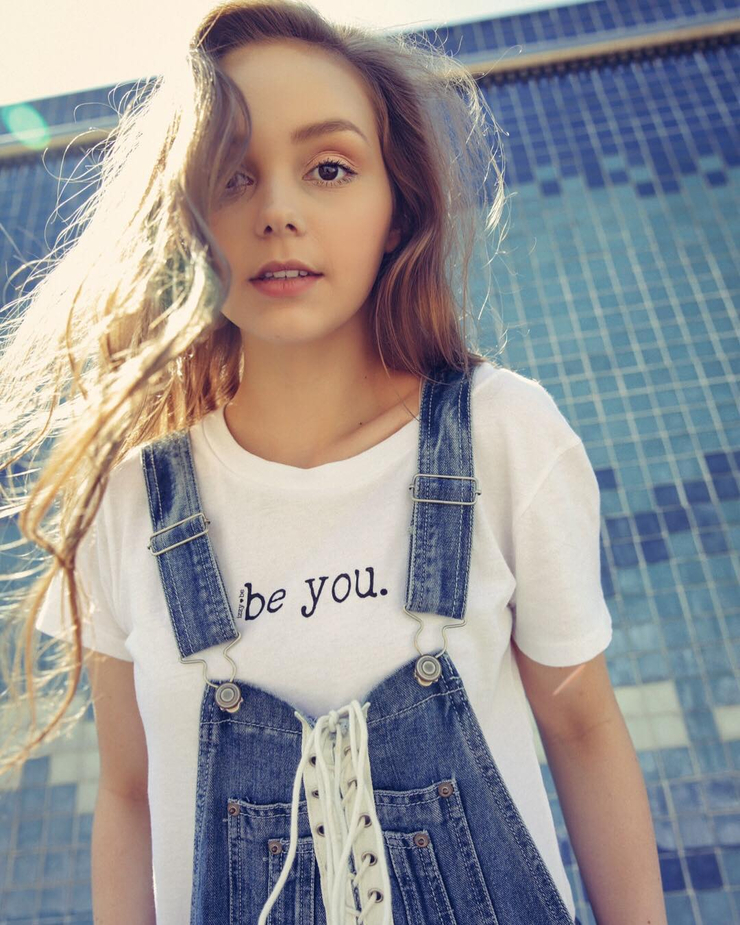 Picture of Savannah May