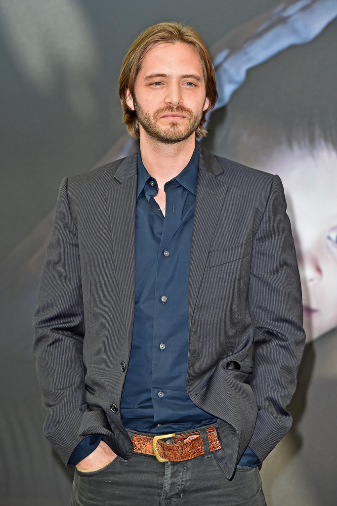 Picture of Aaron Stanford