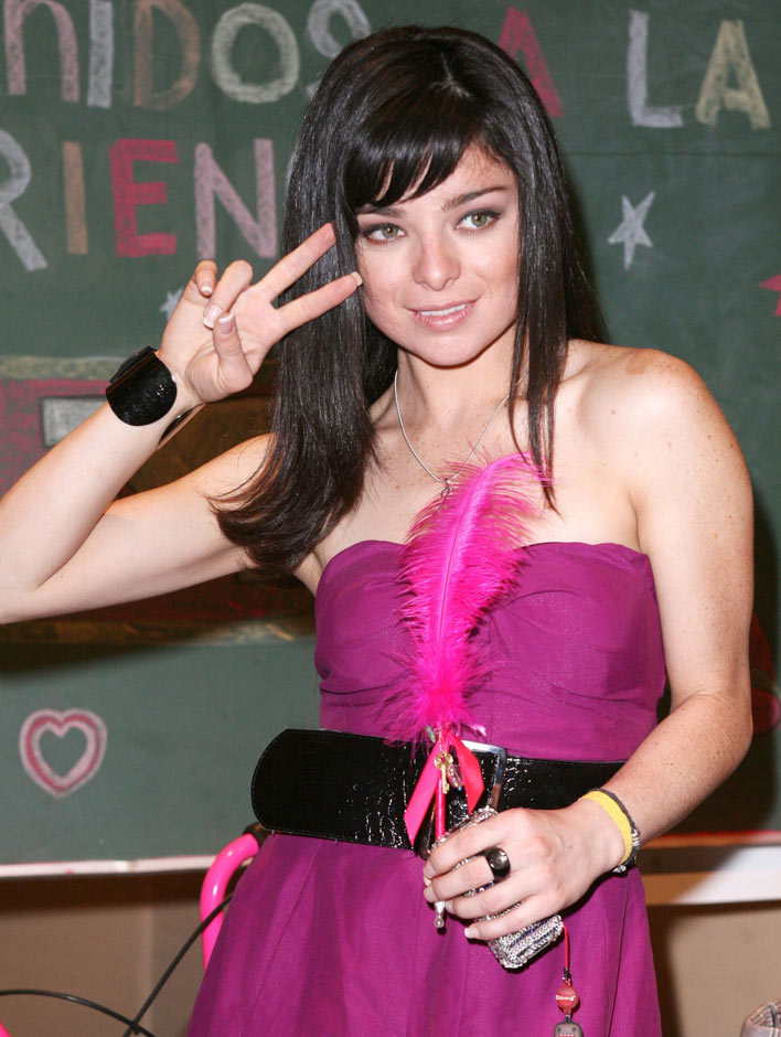 Picture of Violeta Isfel