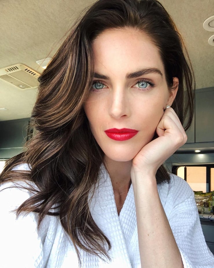 Hilary Rhoda picture