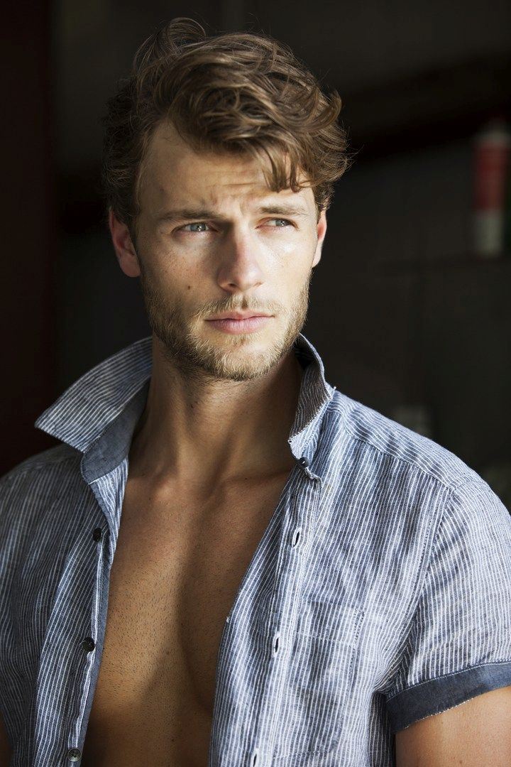 Picture of Casey Levens