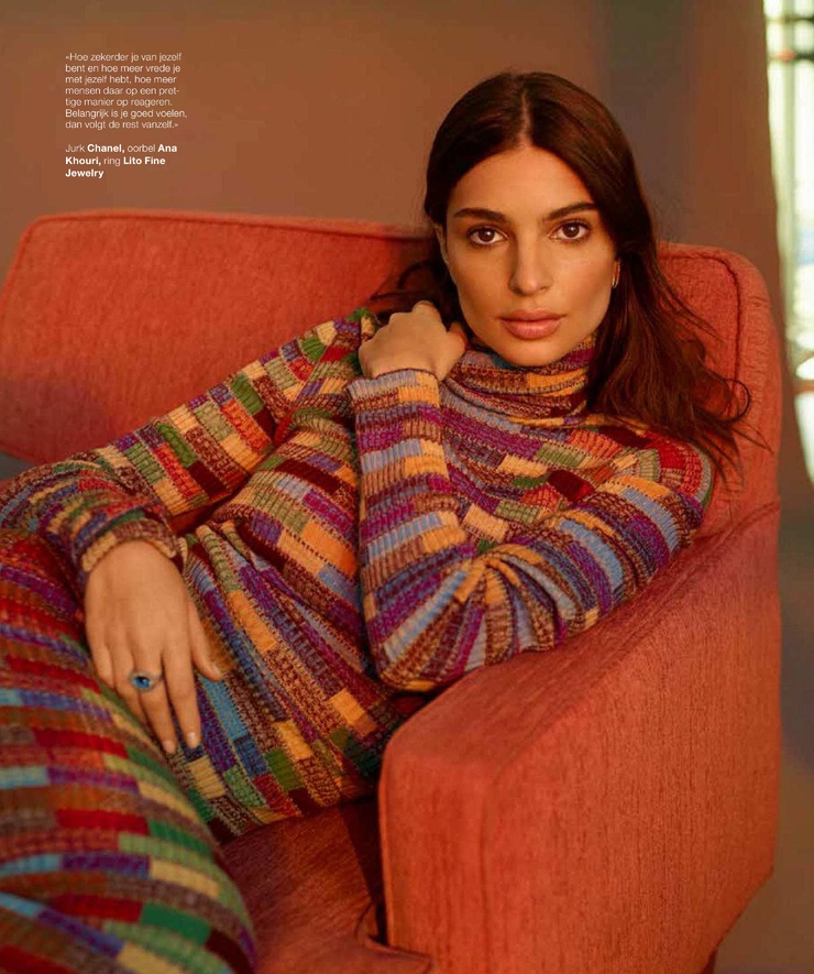 Emily Ratajkowski image