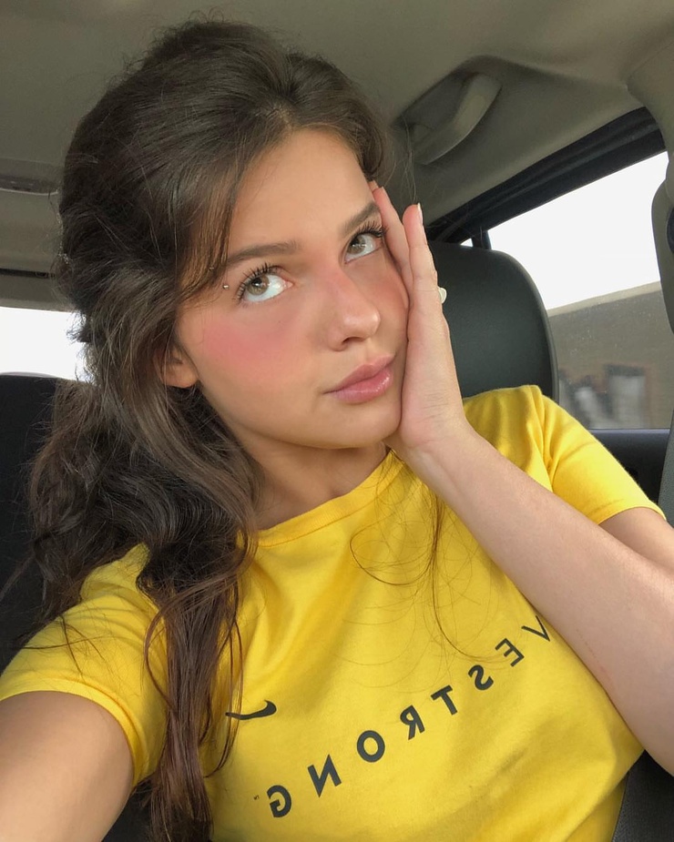 Picture of Isa Longwell