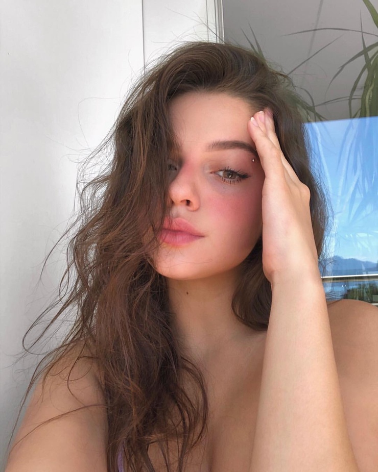 Picture of Isa Longwell