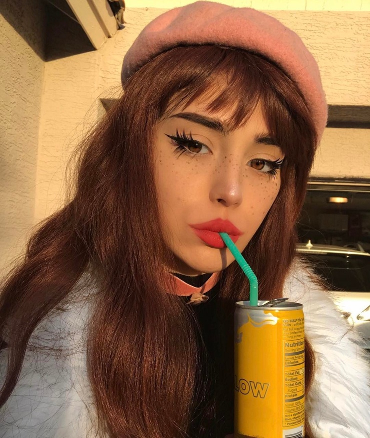 Picture of Mina Bell