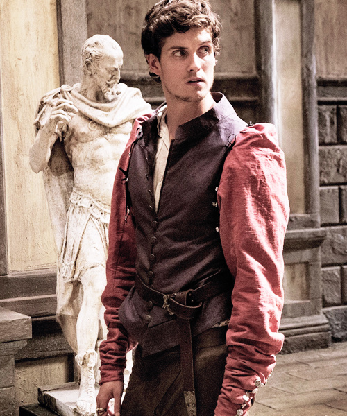 Daniel Sharman image