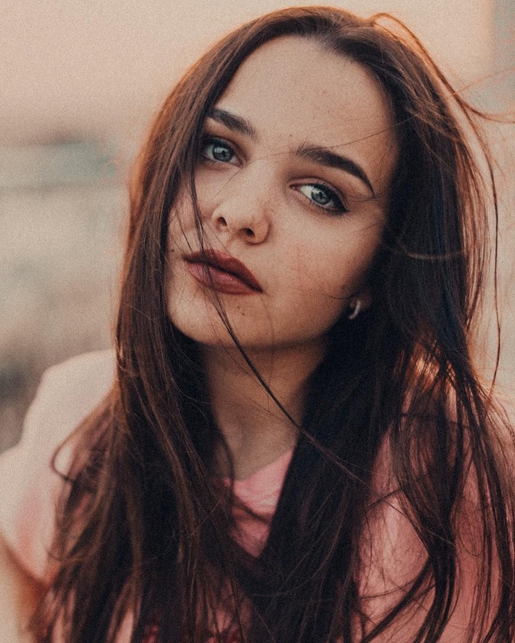 Image of Carly Gibert