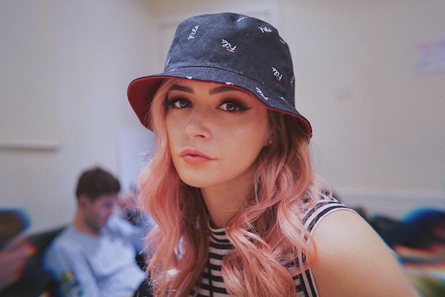 Picture of Chrissy Costanza