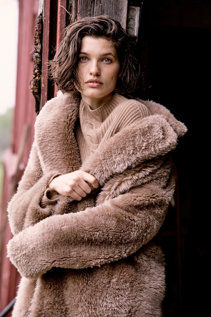 Picture of Julia van Os