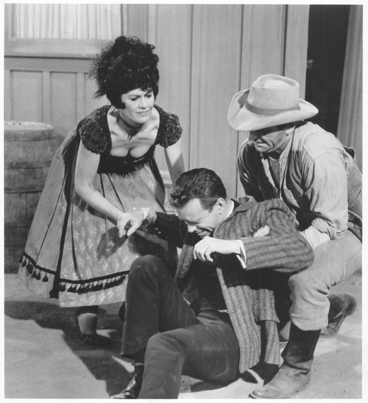 Carol Brewster, Skip Homeier, Raymond Guth