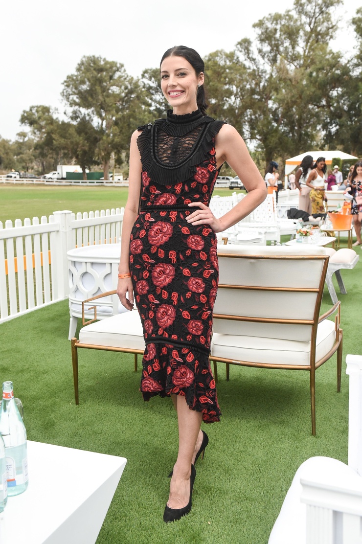 Image of Jessica Paré