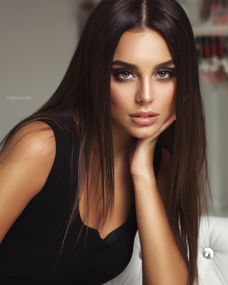 Picture of Anastasia Leonova