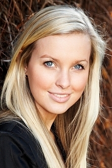 Image of Alicia Banit