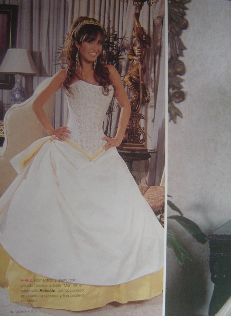 Picture of Anahí