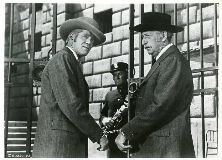 Dan Duryea, Stanley Andrews