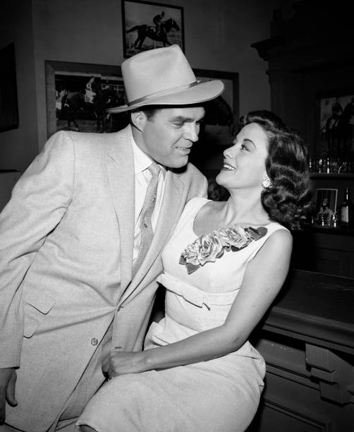 Don Megowan, Movita Castaneda