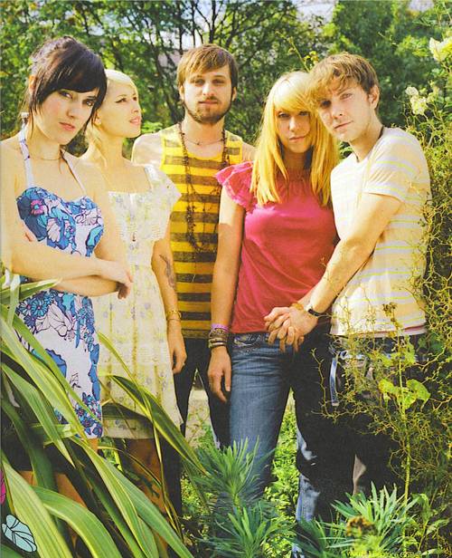 Tilly and the Wall picture