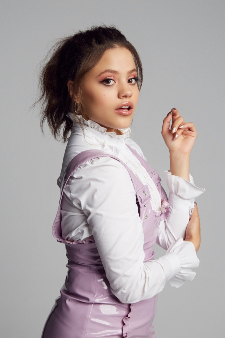 Sarah Jeffery image