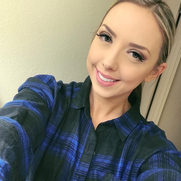 Picture of Laura Dennis