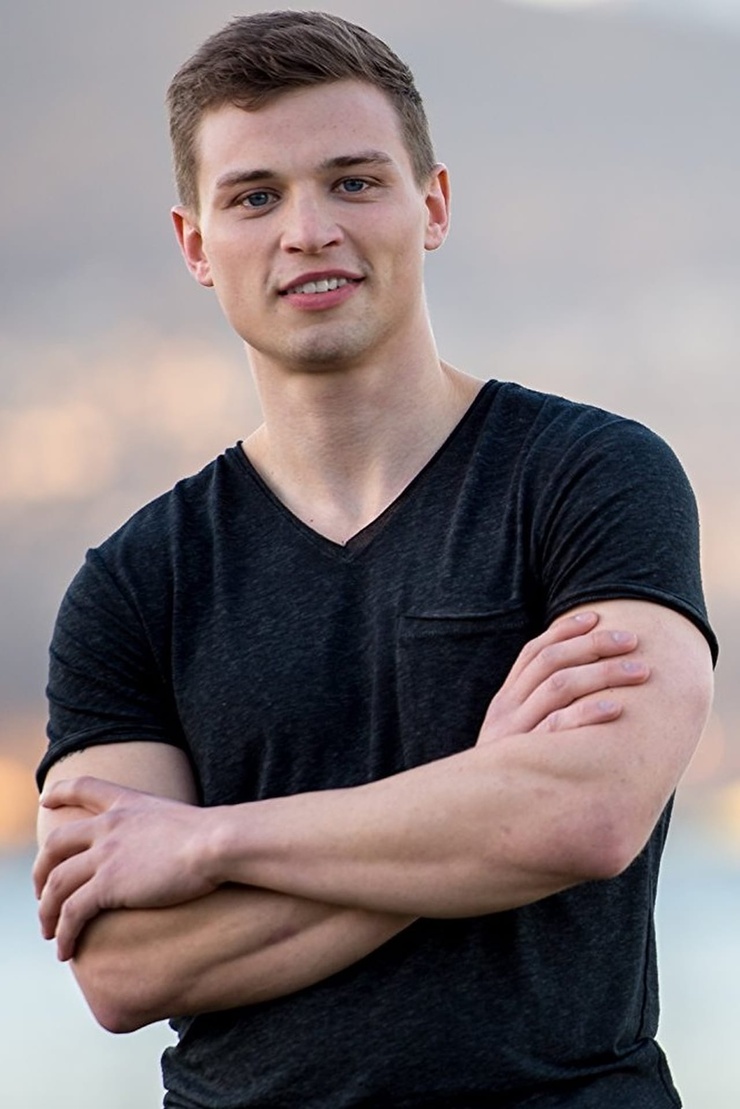 Image of Darren Mann