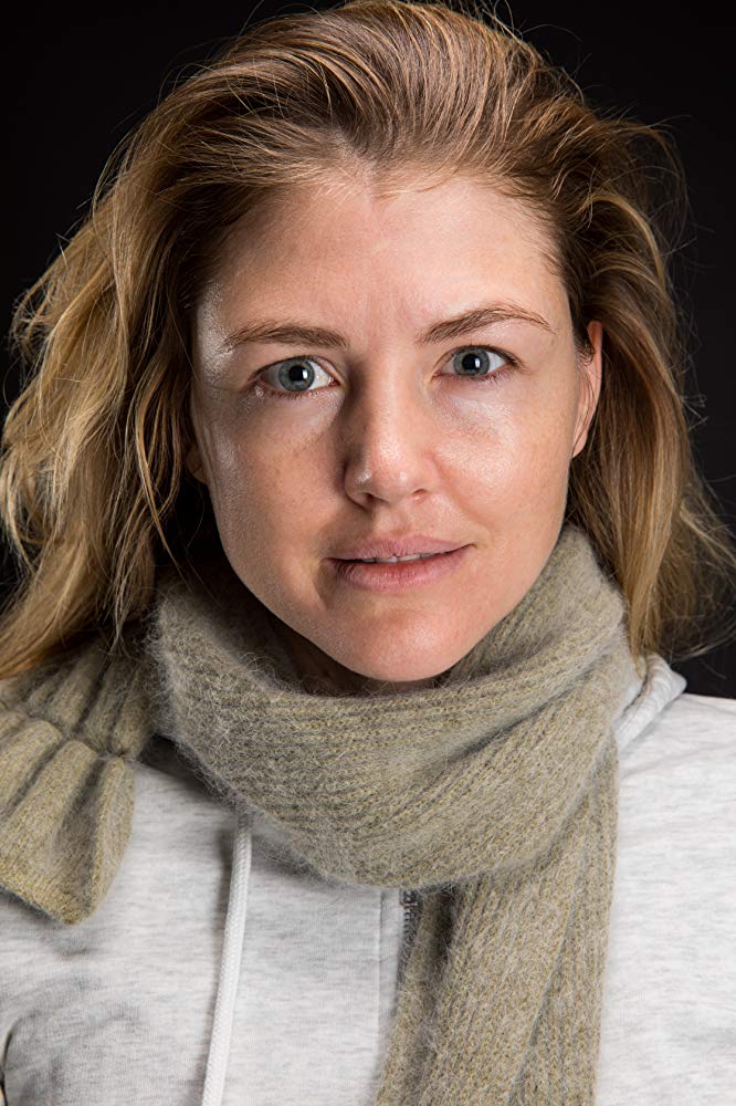 Picture of Amanda Simons