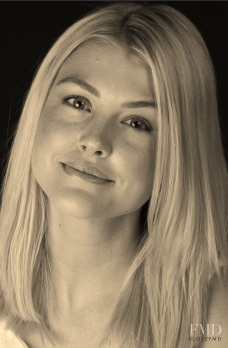 Picture of Amanda Simons