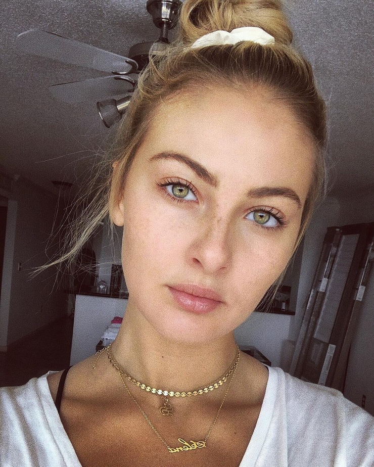 Picture of Selena Weber