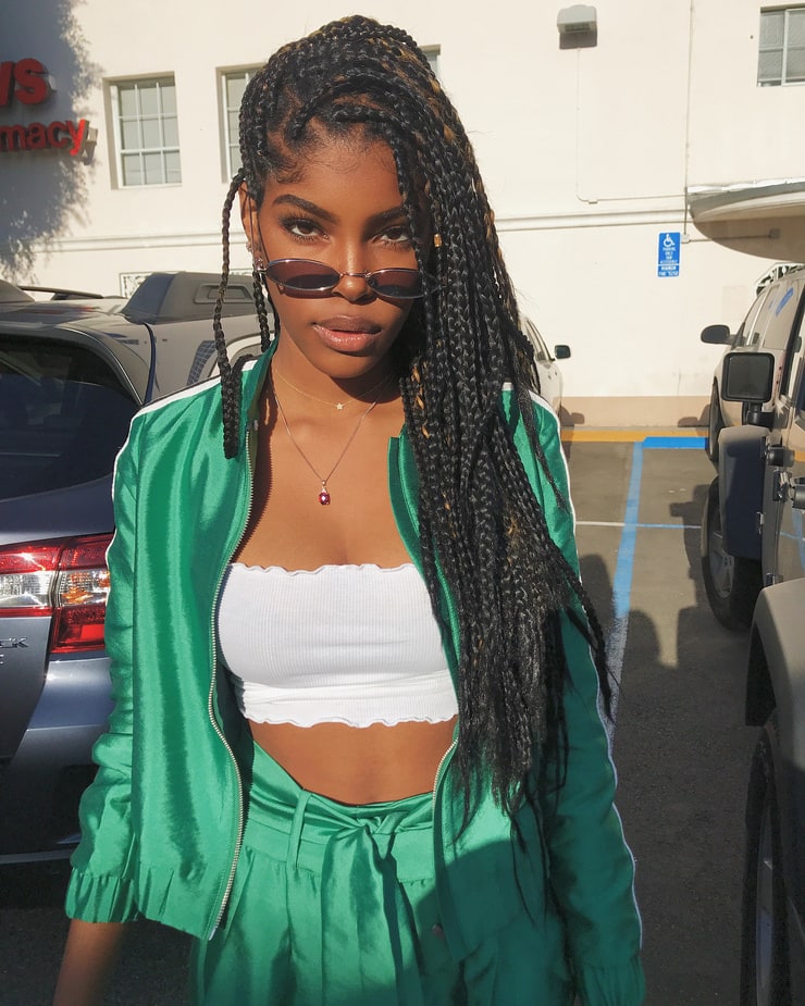 Diamond White picture