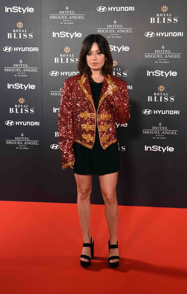 Anna Castillo picture