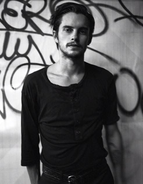 Picture of Dylan Rieder