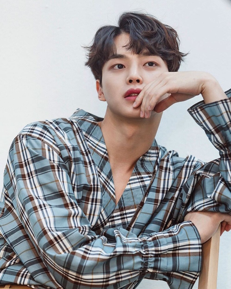 Picture of Song Kang