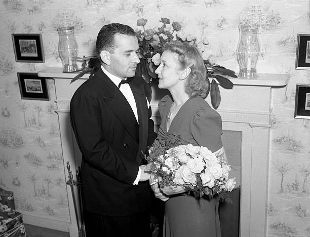 Martin Gabel, Alice Frost