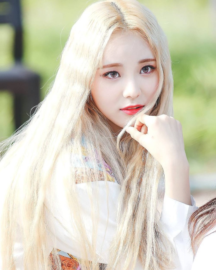 Jinsoul picture