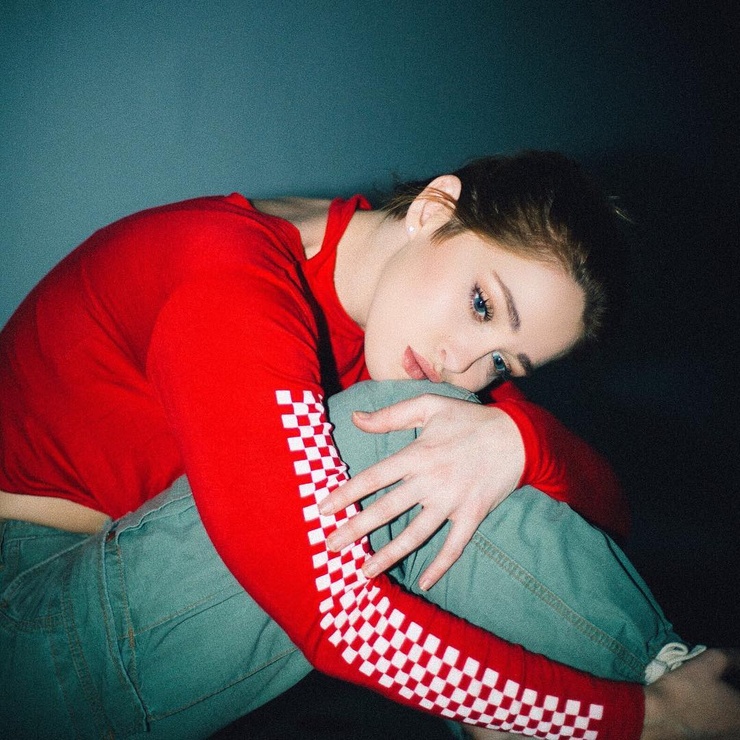 Elley Duhé ~ Instagram