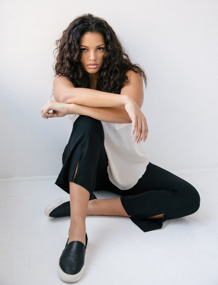 Picture of Hayley Foster