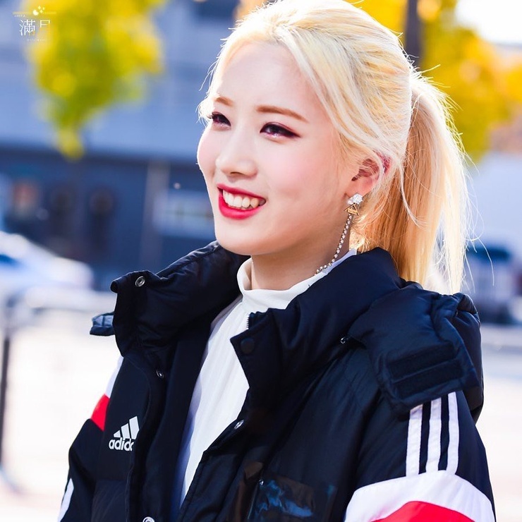 Picture of Kim Lip