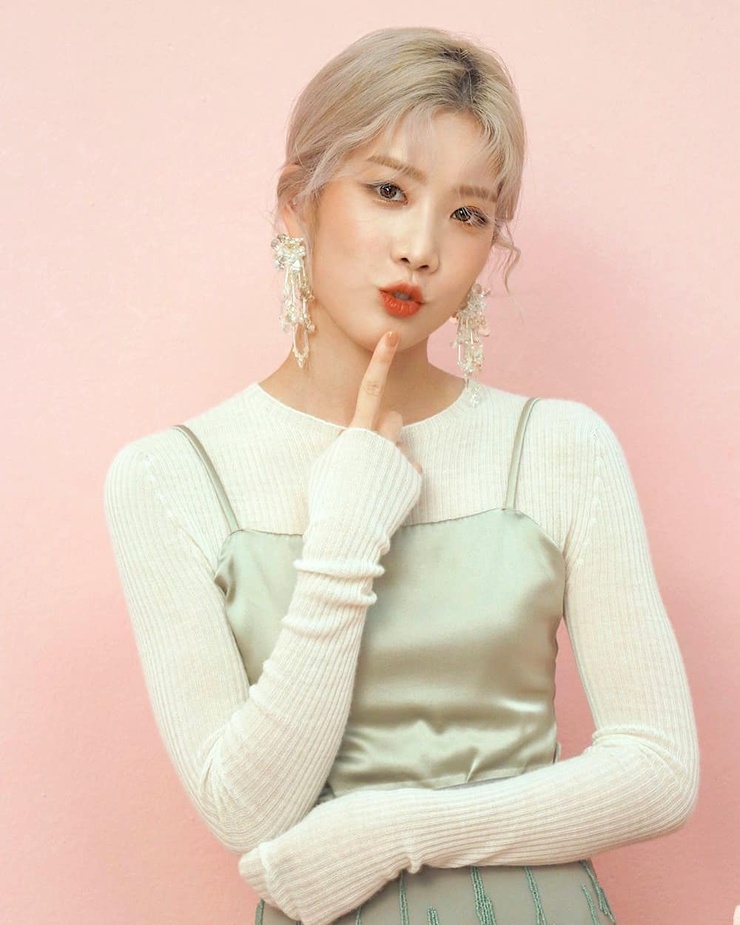 Picture of Kim Lip