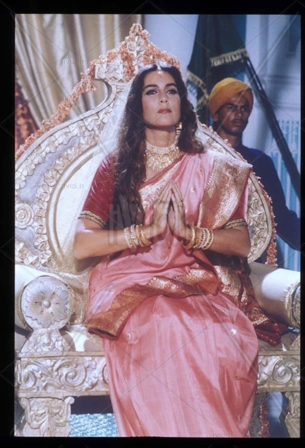 Romina Power as "Maharani Surama"