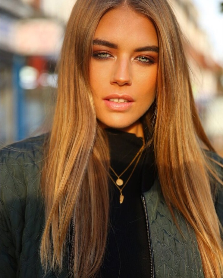 Picture of Arabella Chi