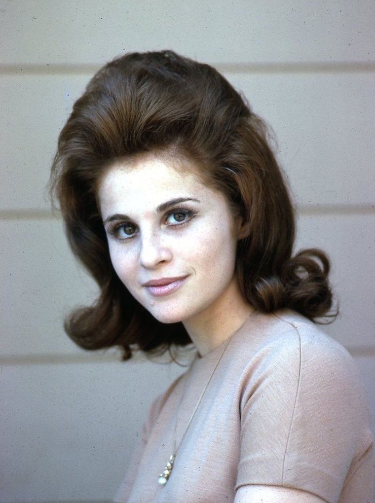 Picture of Lynn Loring