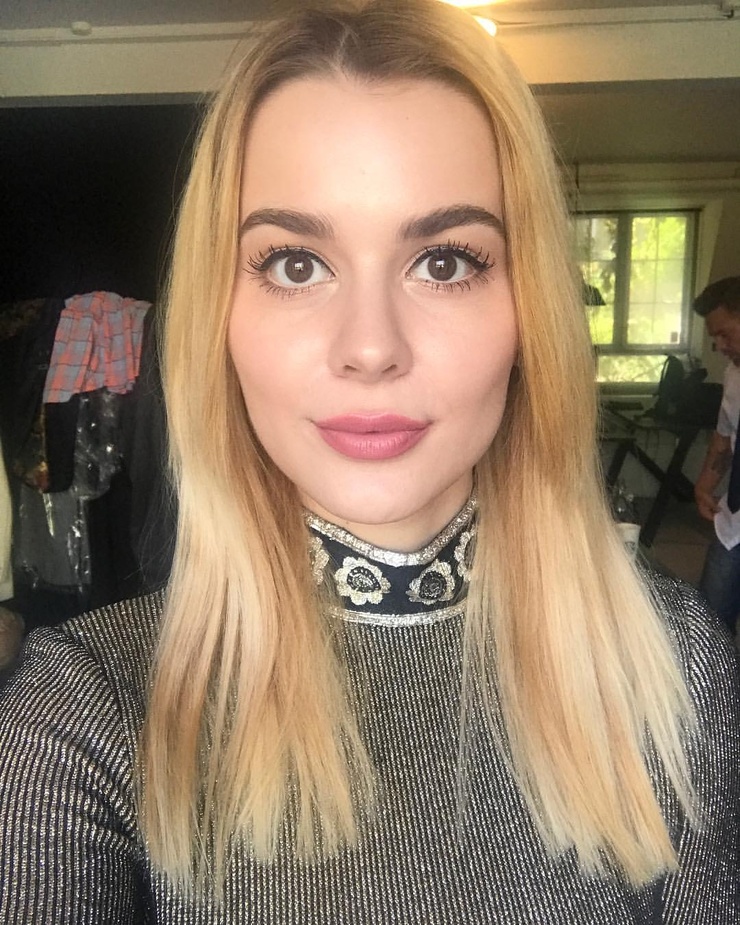 Picture of Emmelie de Forest