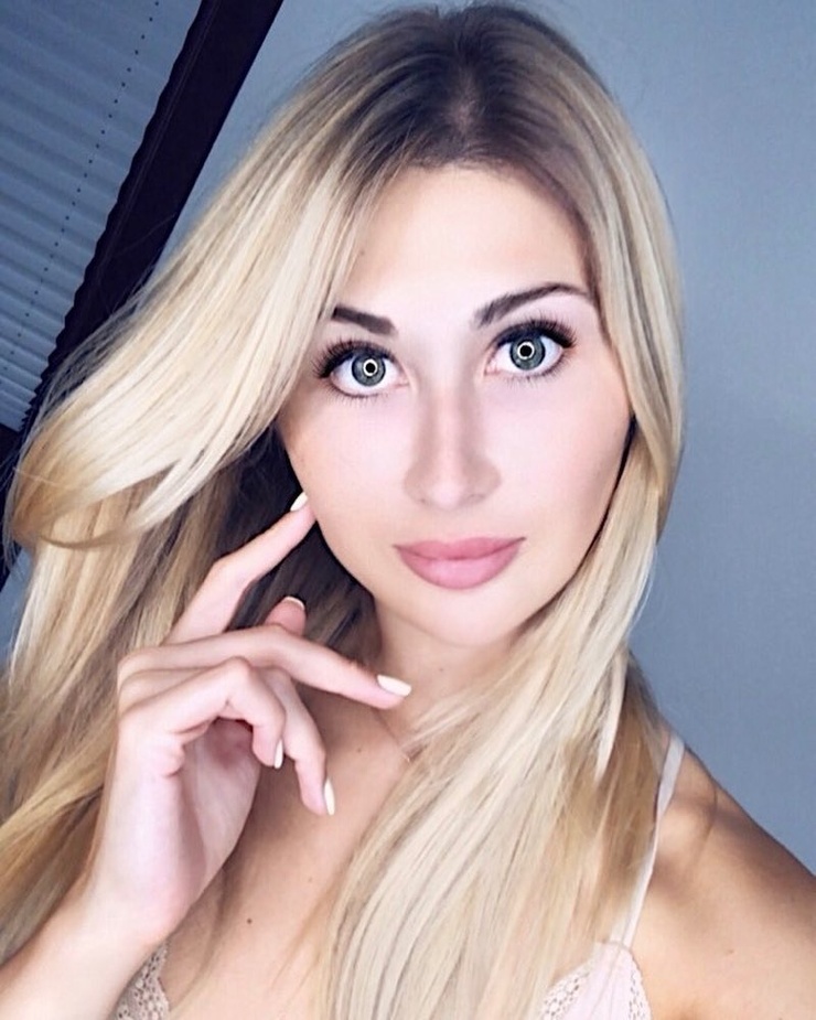 Image of Annabelle Moore (Model)