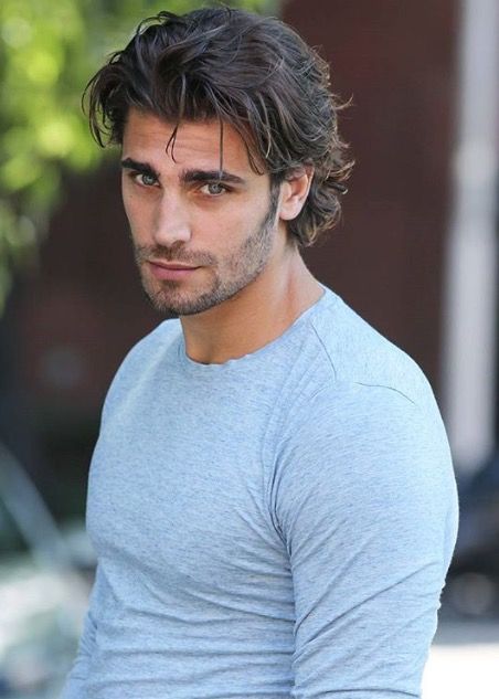 Mario Ermito picture