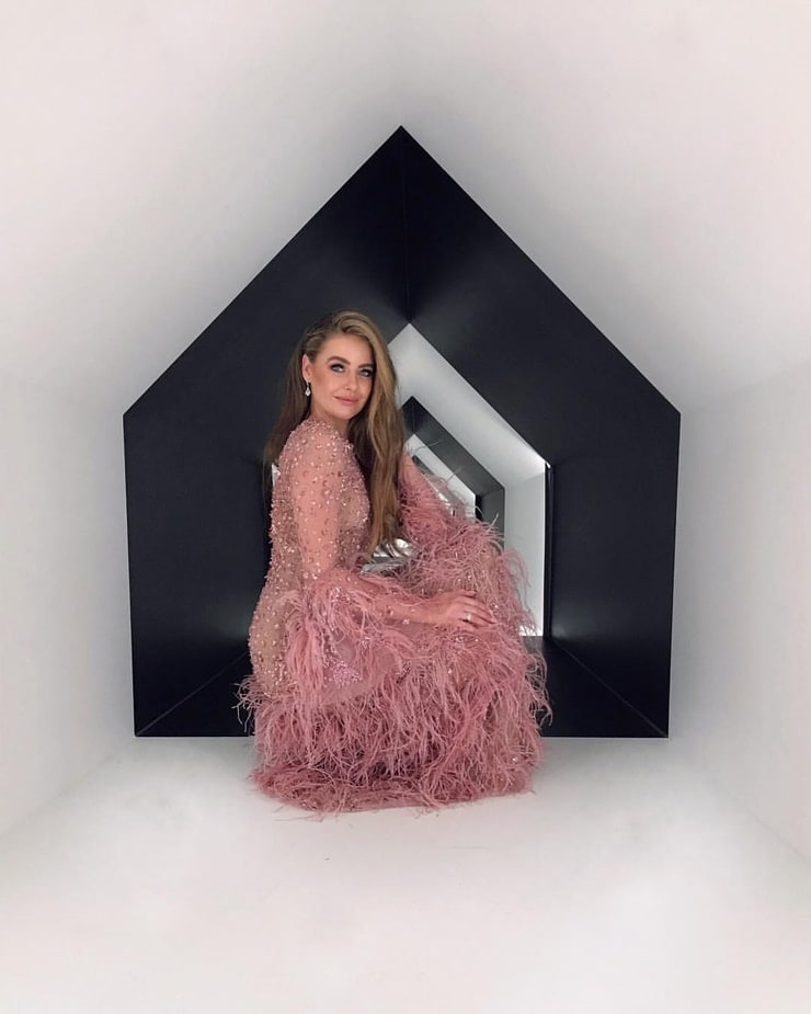 Picture of April Rose Pengilly