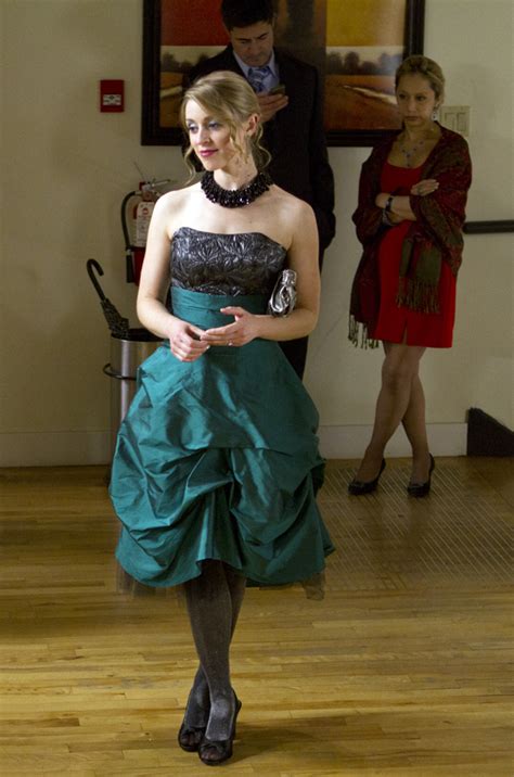 Laura Bertram image