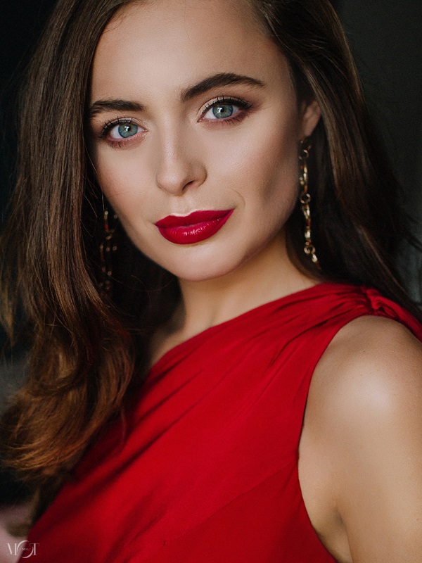 Alana Elliott picture